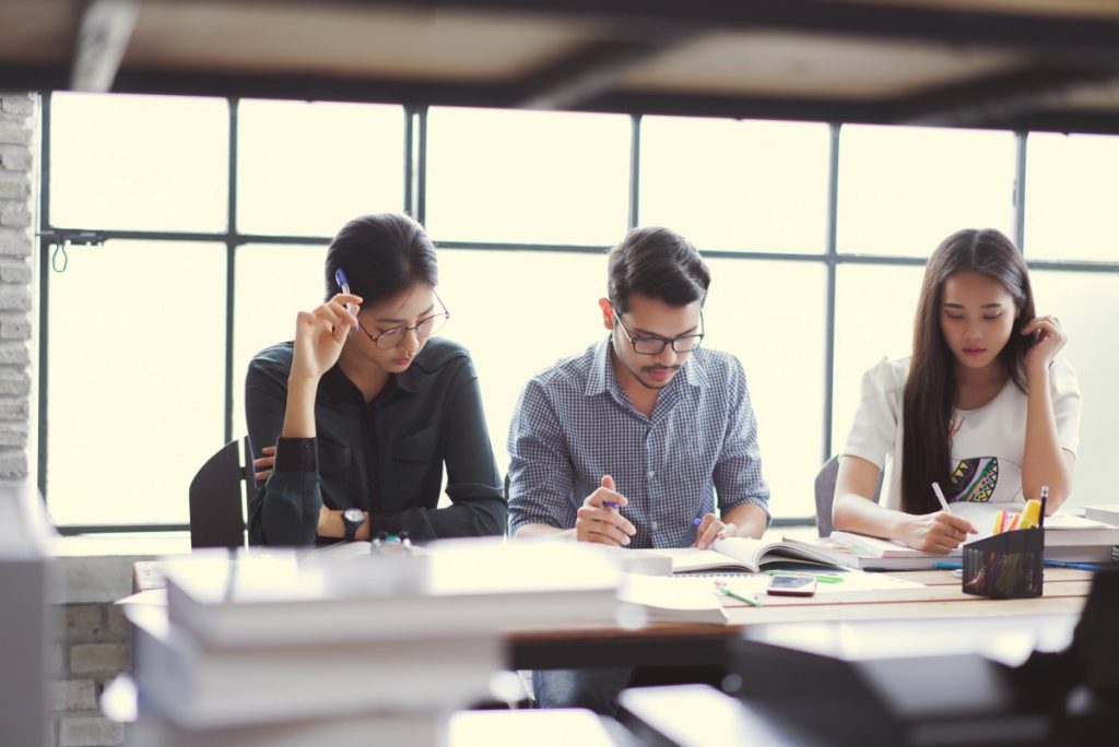 3 pathways to Business in Australia and New Zealand - Study International