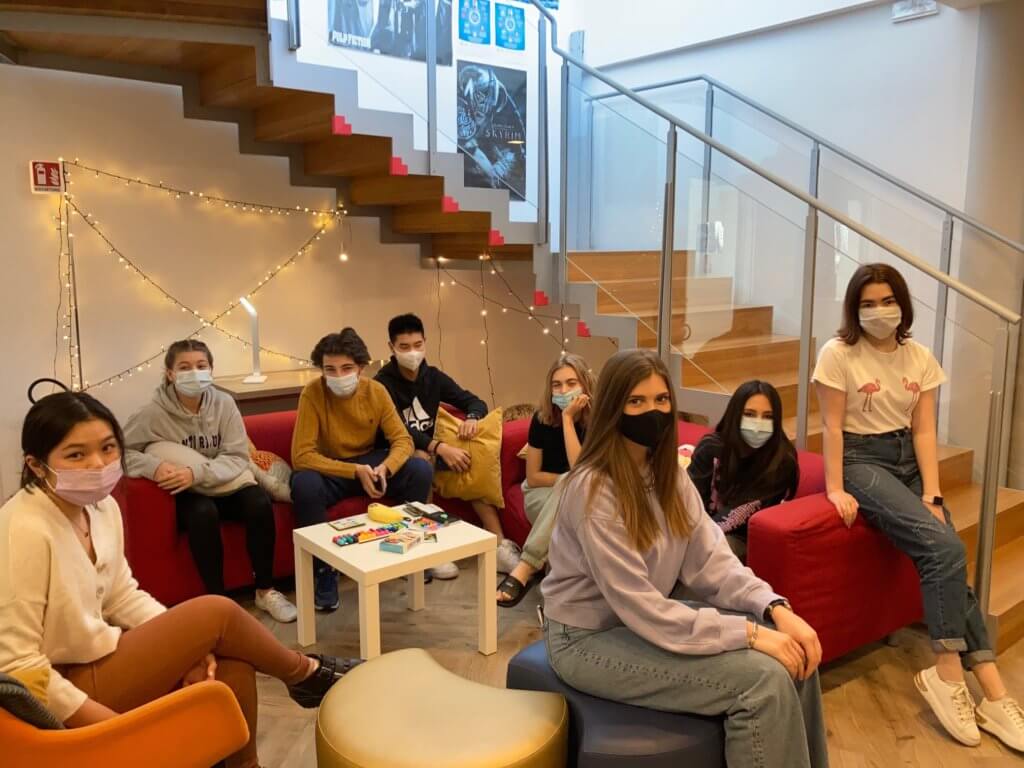 4 European int'l schools, 4 pathways to success