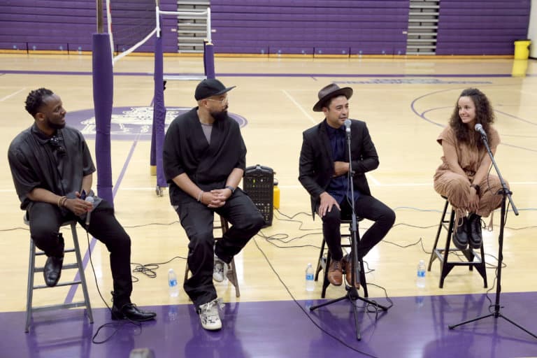 6 effective communication skills to master