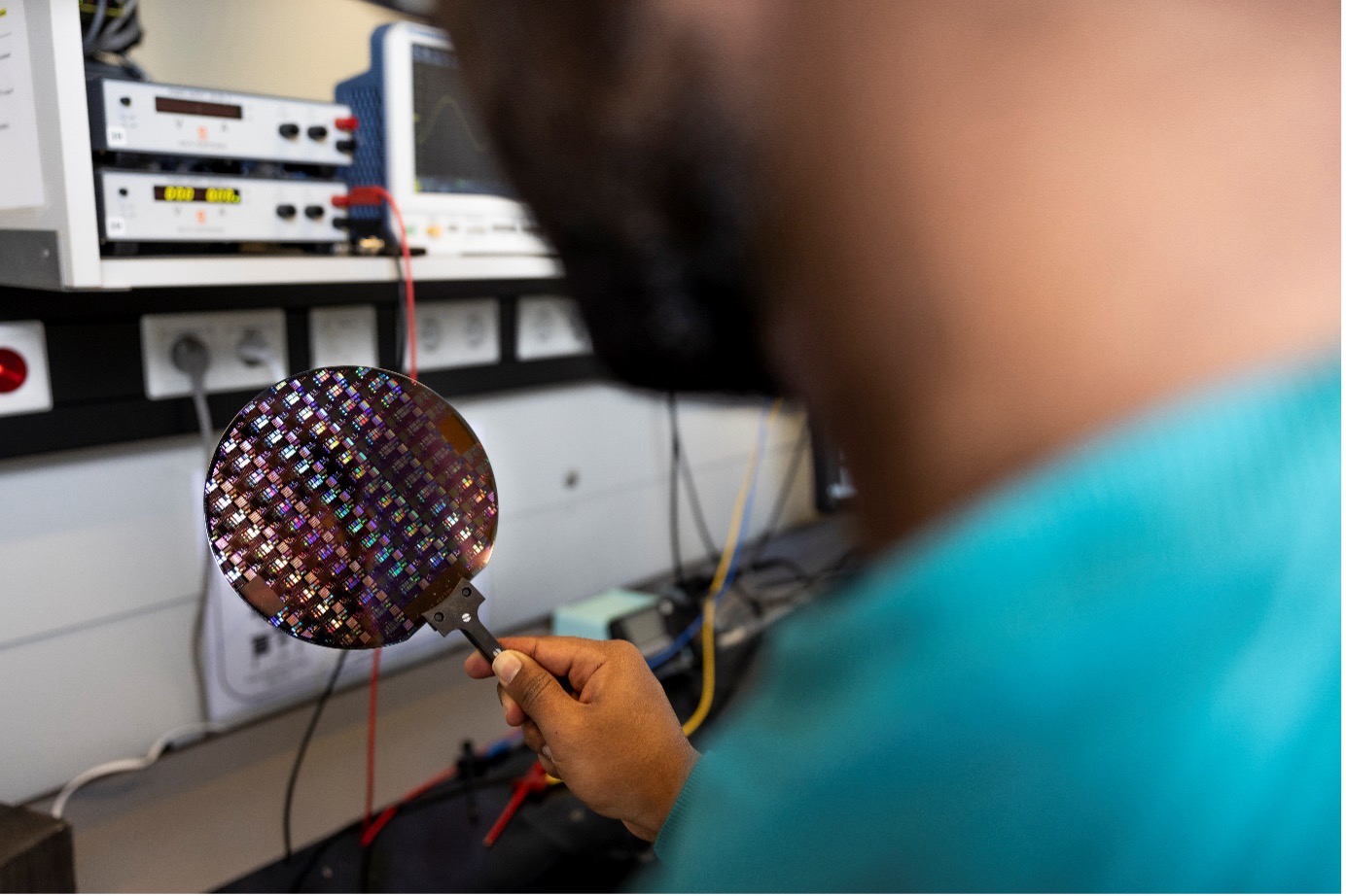 4 global universities emphasising the importance of chip technology